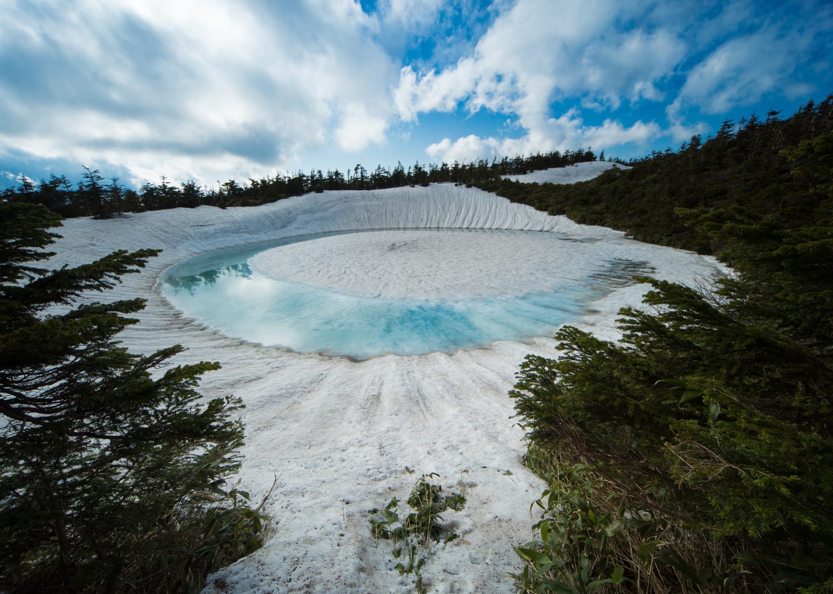 Hachimantai Dragon Eye Hiking and Stargazing Tour | National Parks of Japan