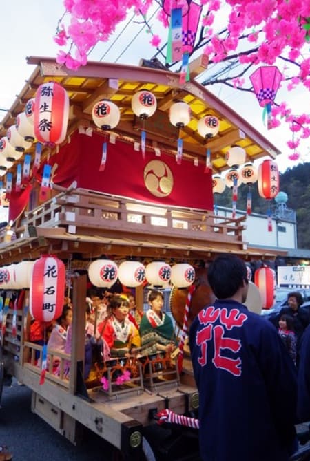 Feast Your Senses on Traditional Performances! Top 3 Japanese Festivals ...