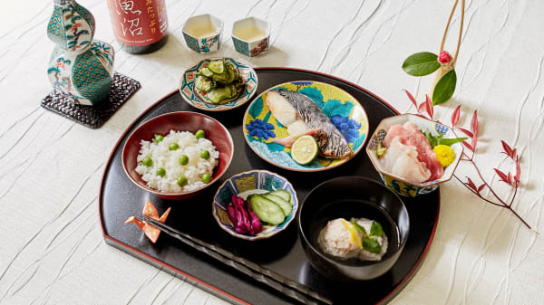 How to Enjoy Authentic Japanese Style Dining at Home | Blog | Travel ...