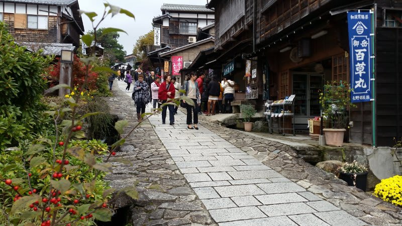 Walking the Nakasendo Road from Magome to Tsumago - Japan National ...
