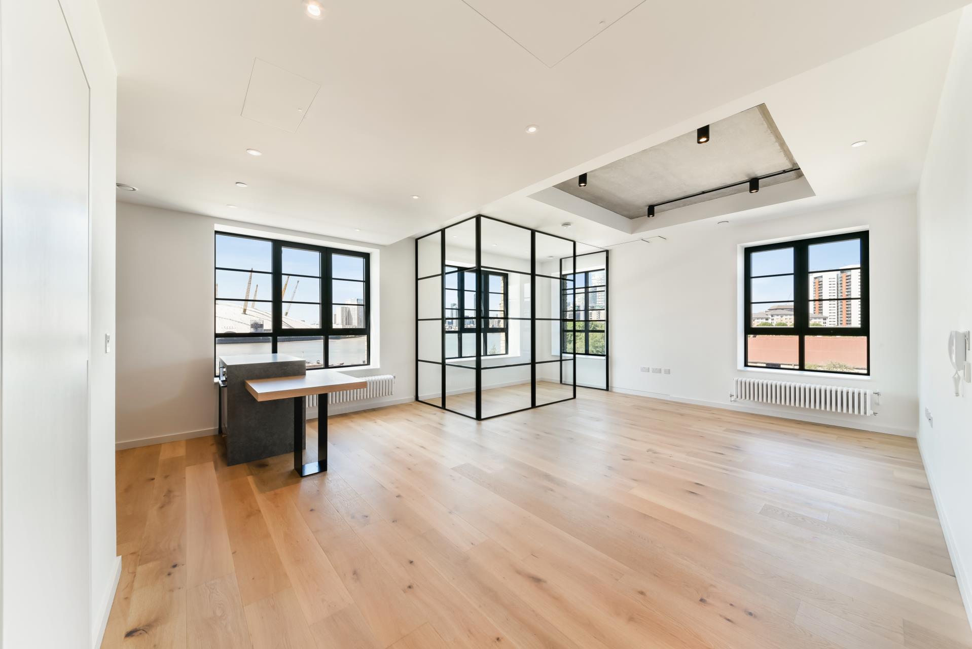 Douglas Tower 2634232 | JOHNS&CO