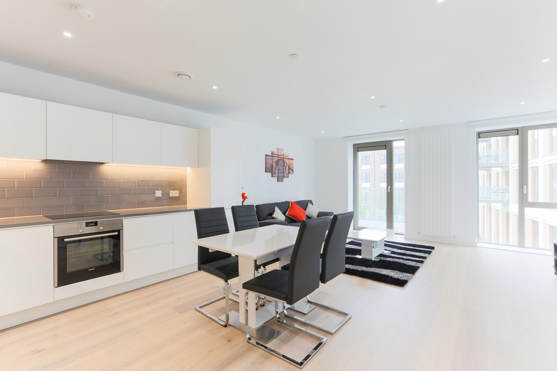 Kelson House 2344817 | JOHNS&CO