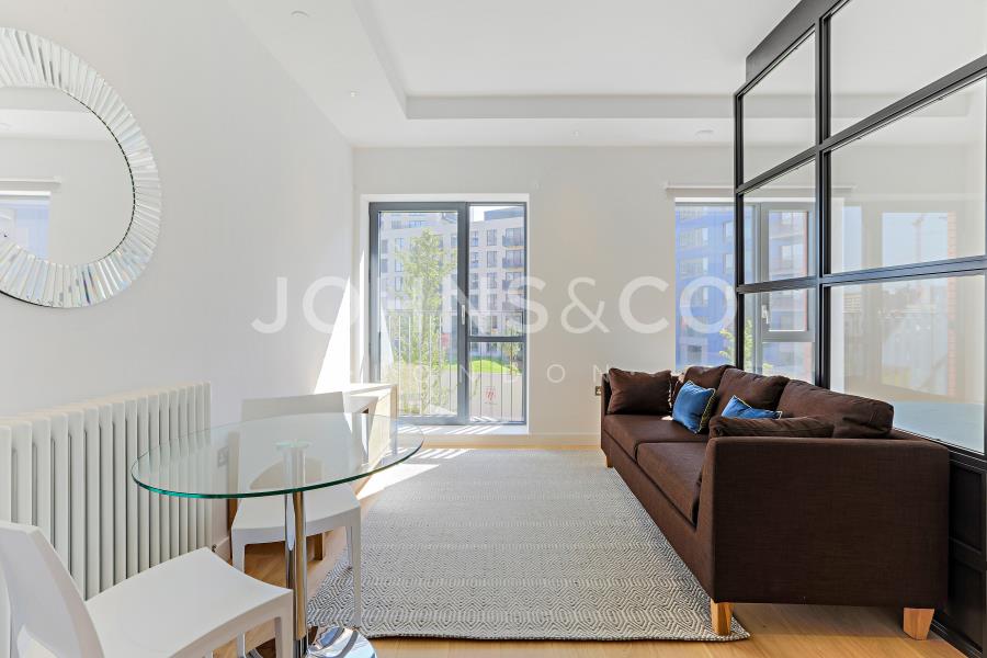 Java House 2350582 | JOHNS&CO