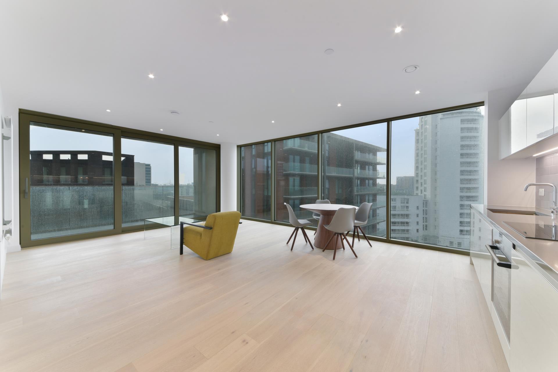 Liner House 2372410 | JOHNS&CO