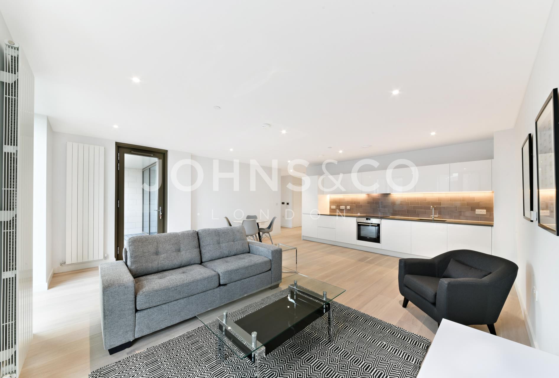 Commodore House 2407958 | JOHNS&CO
