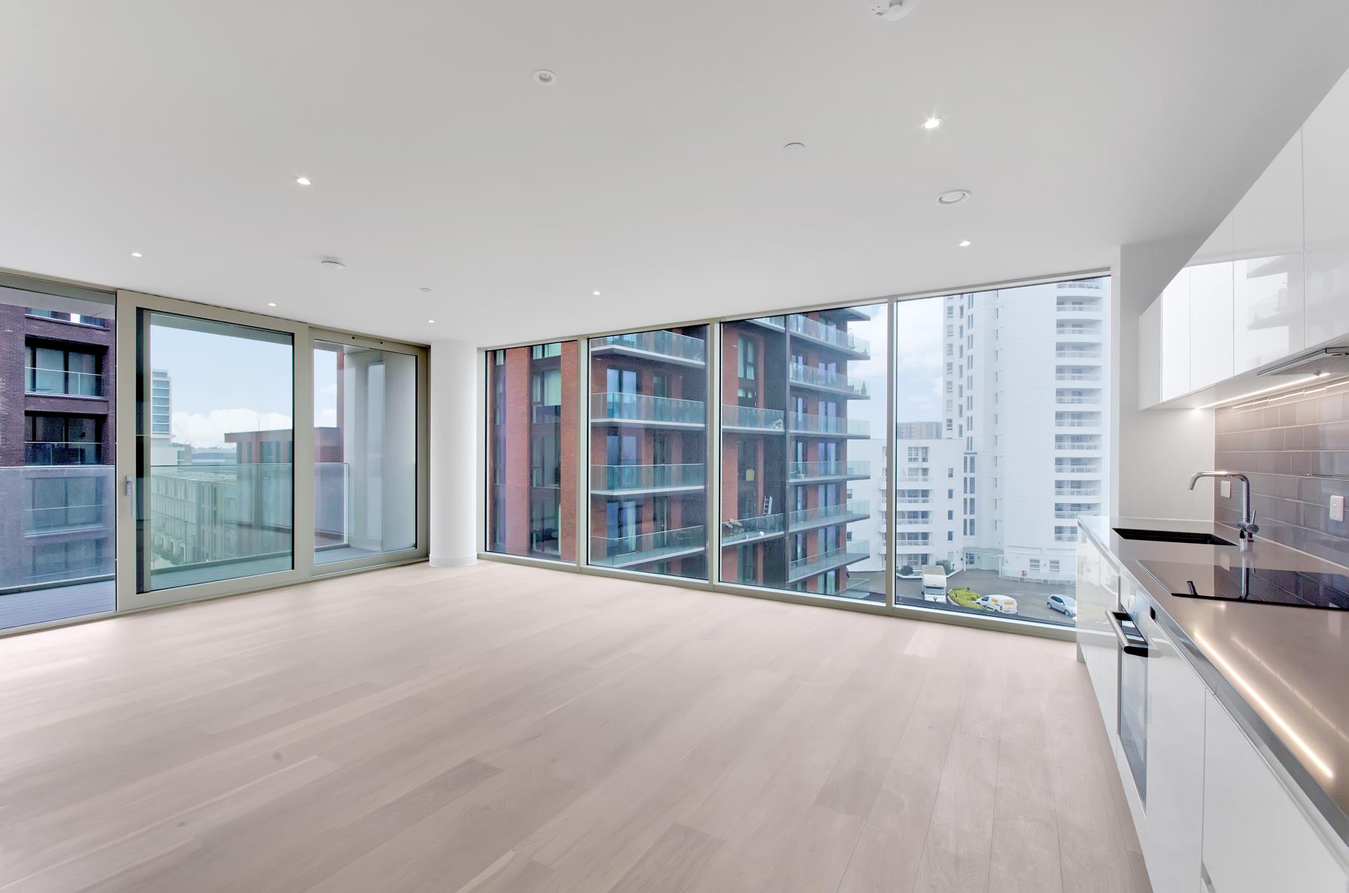 Liner House 2432933 | JOHNS&CO