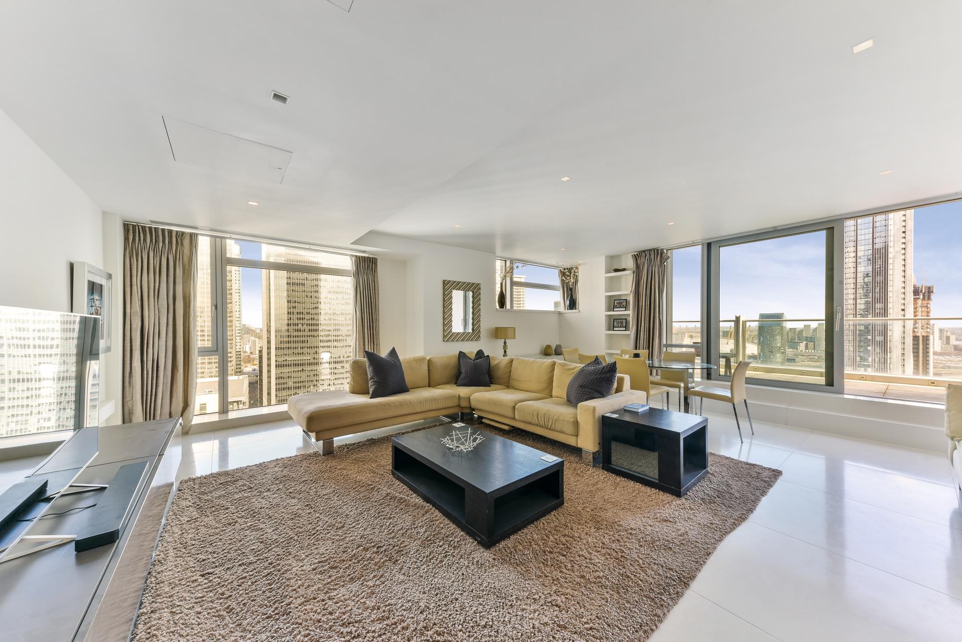 Pan Peninsula 2483656 | JOHNS&CO