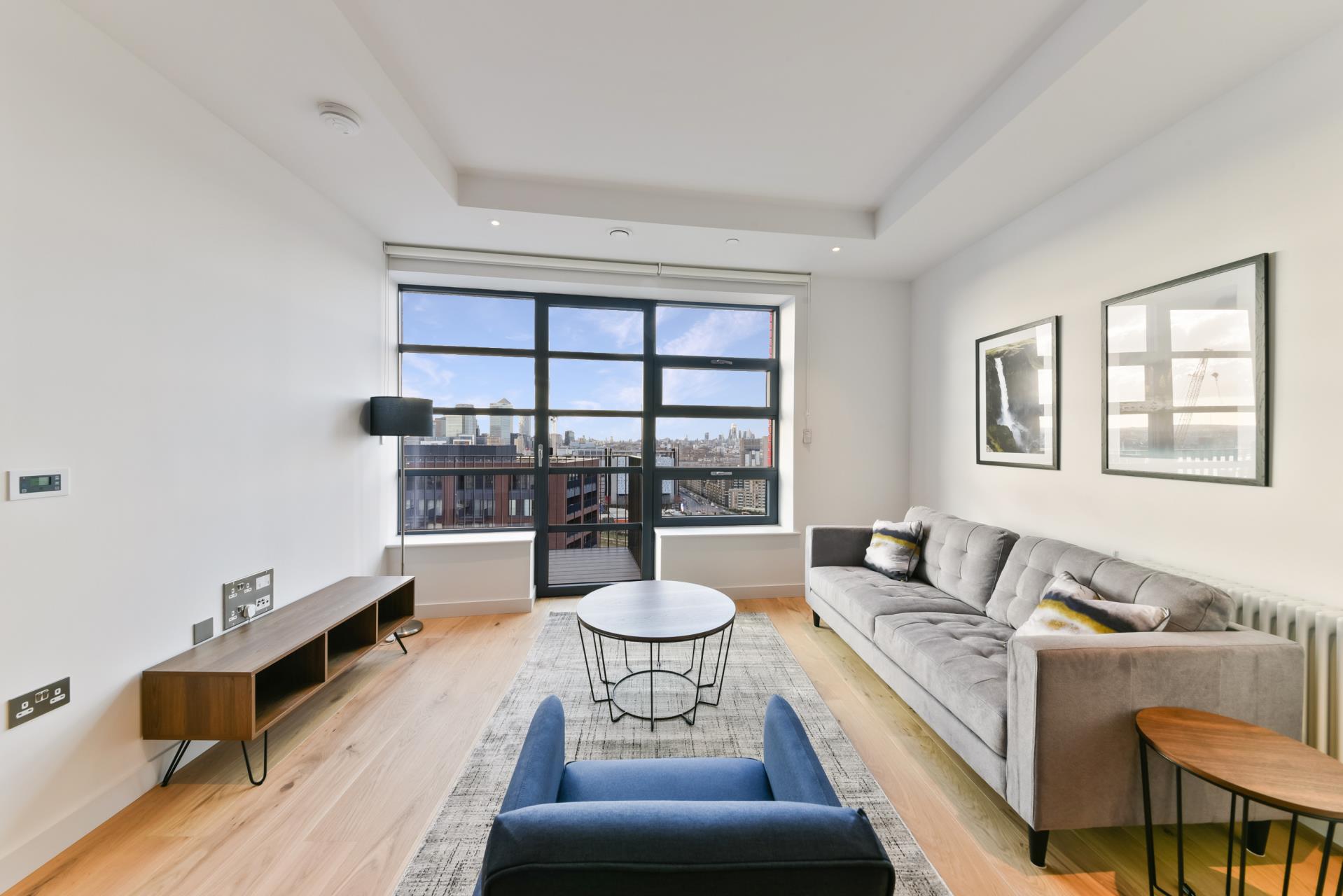 Defoe House 2527992 | JOHNS&CO