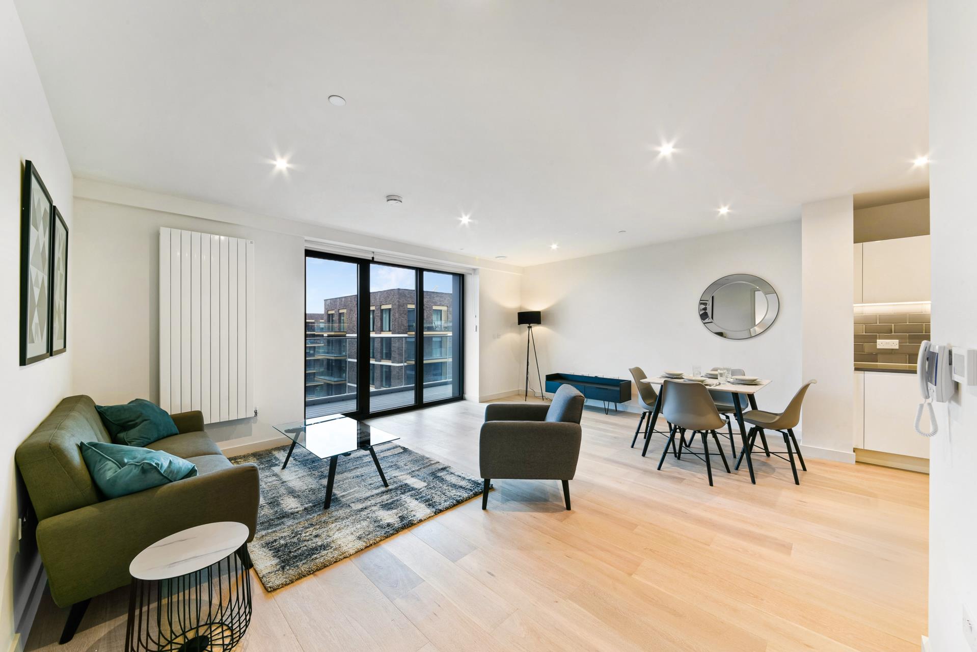 James Cook Building 2548260 | JOHNS&CO