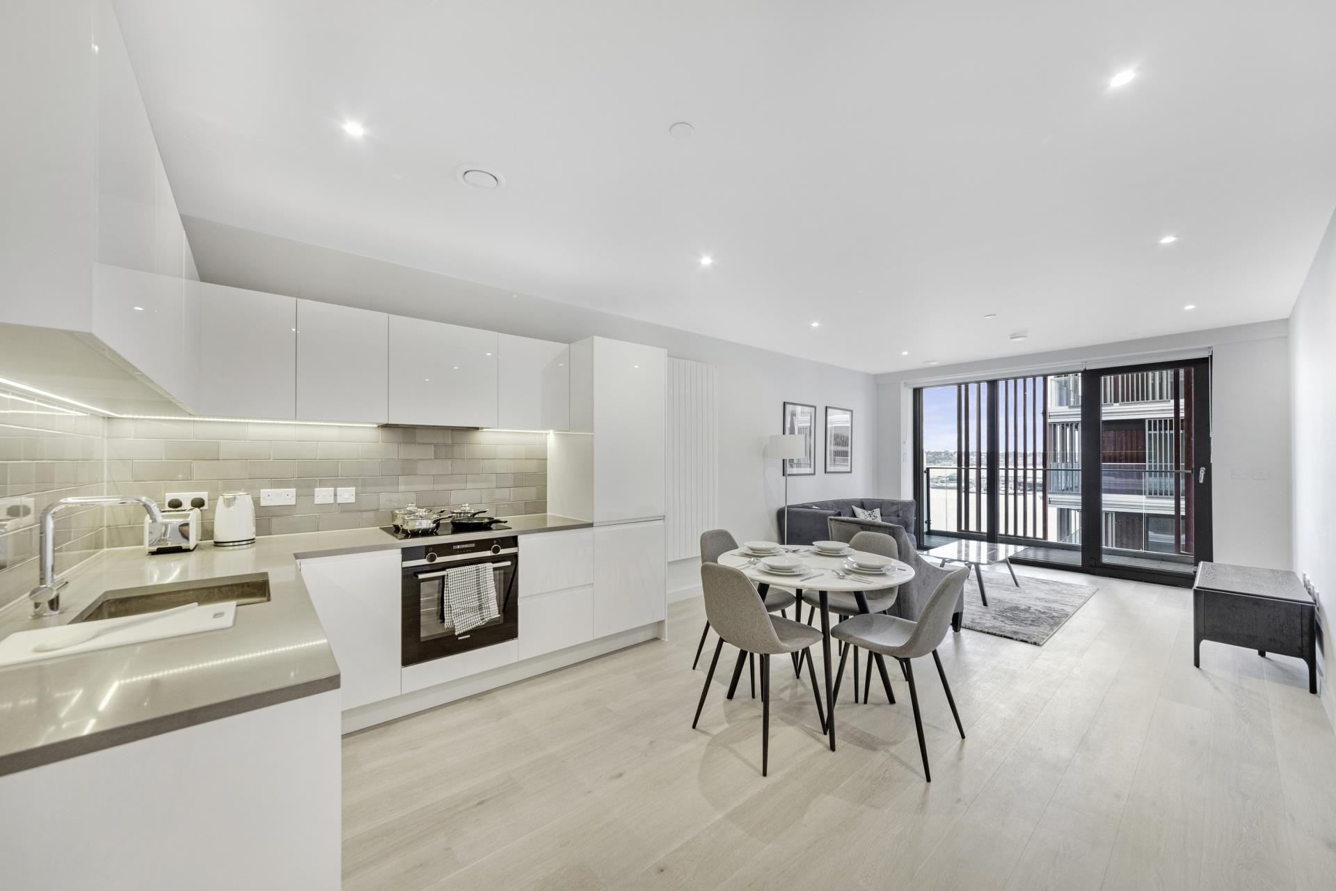 James Cook Building 2548322 | JOHNS&CO