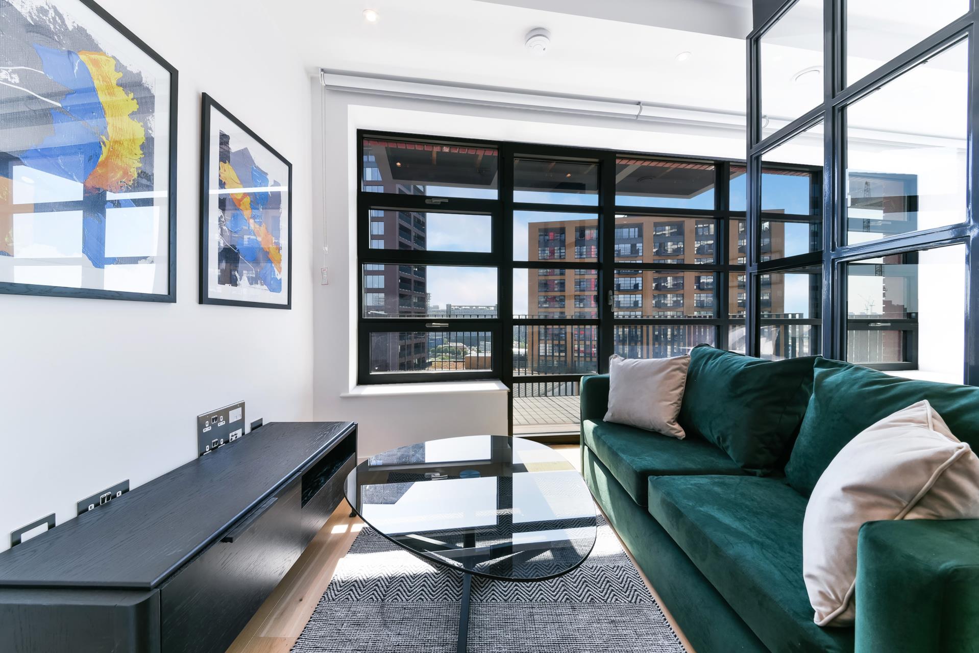 Defoe House 2628118 | JOHNS&CO