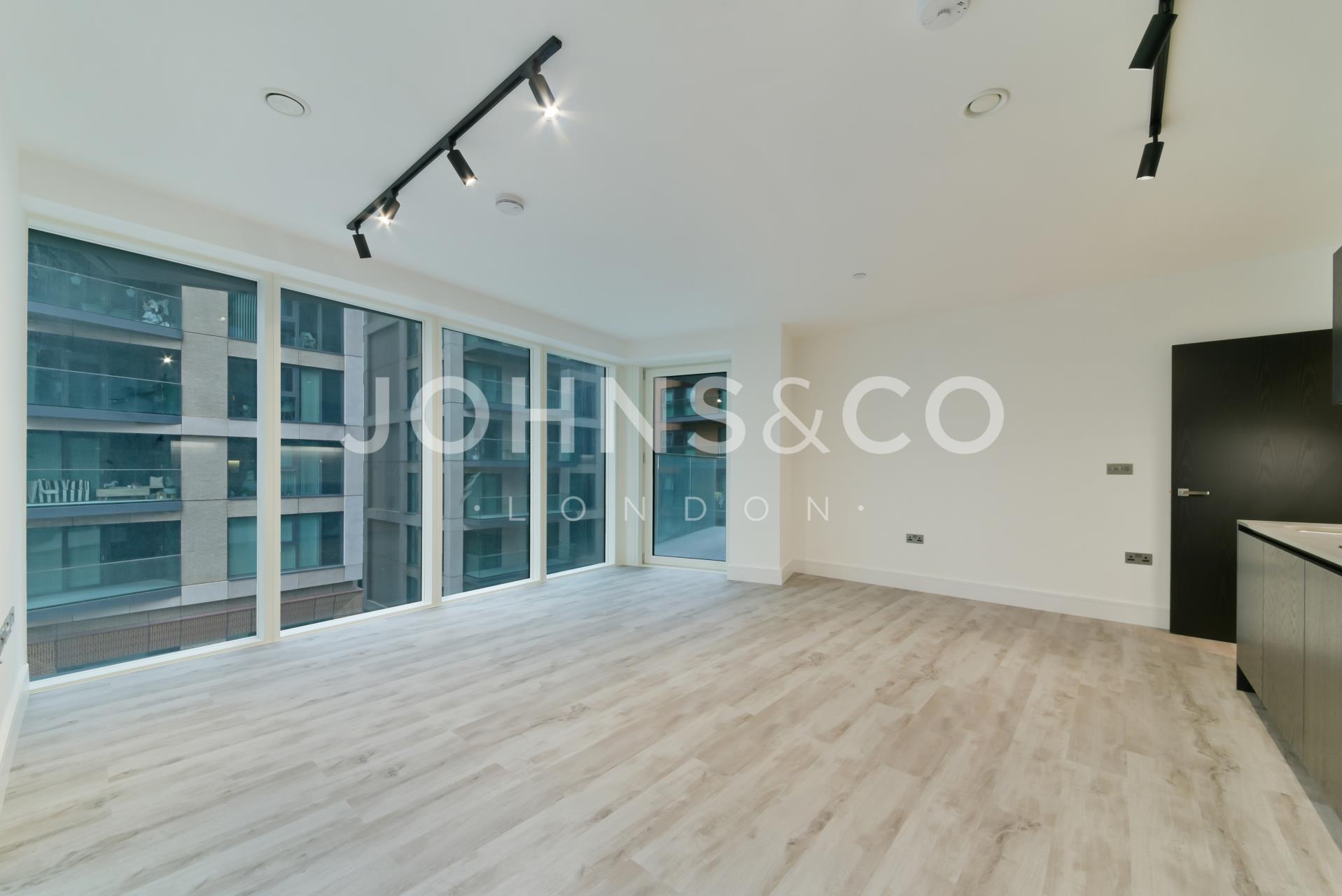 One West Point 2649759 | JOHNS&CO