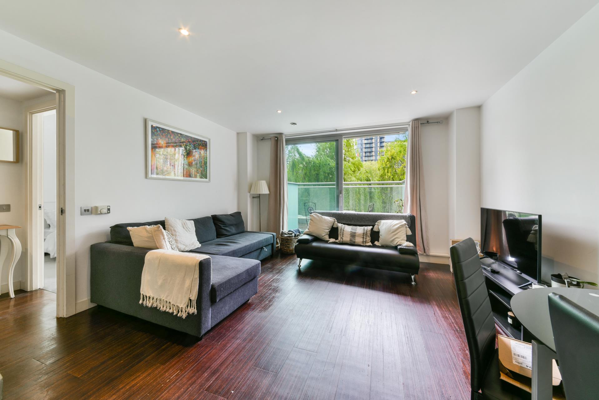 Pan Peninsula 2650362 | JOHNS&CO