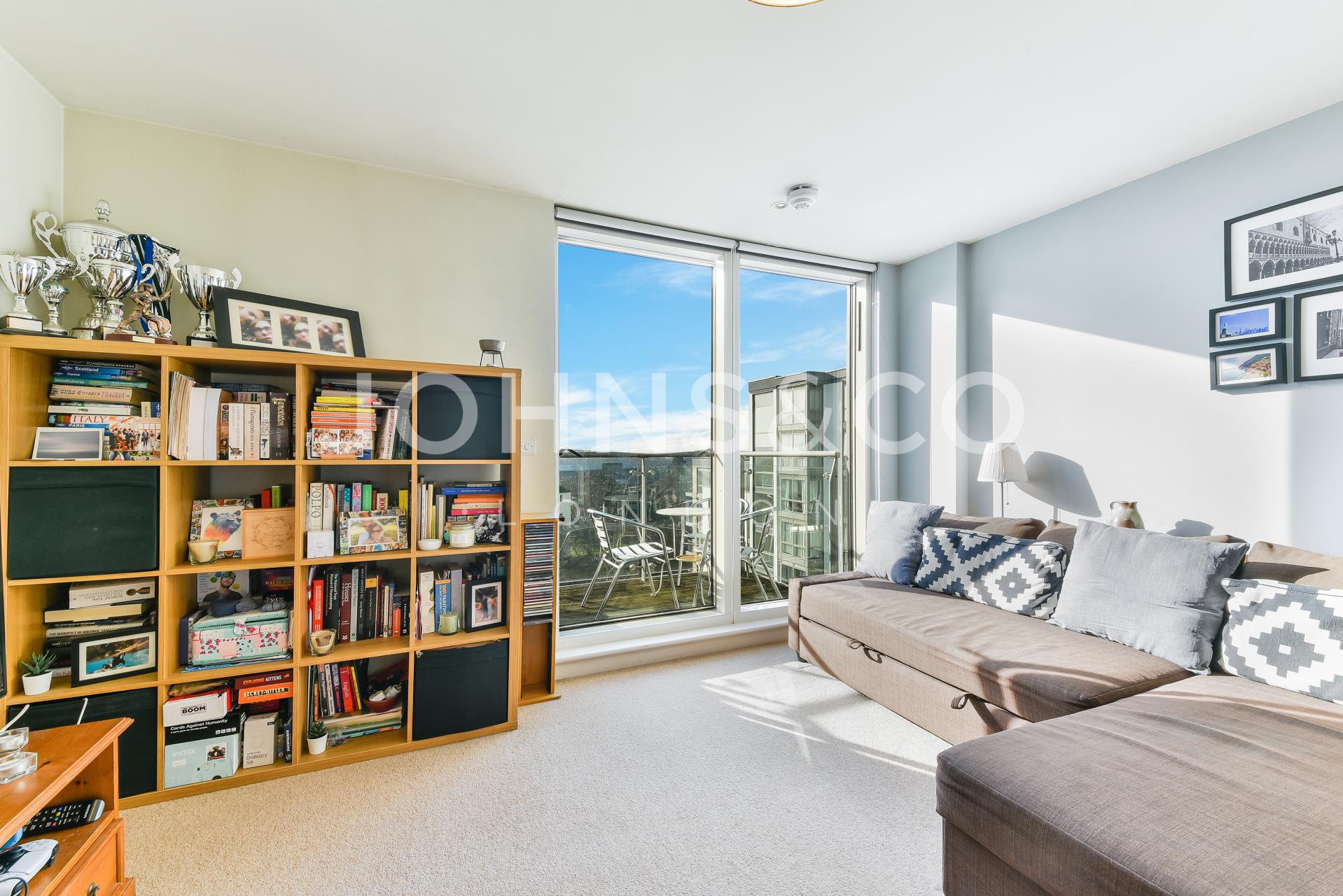 Great West Quarter 2657450 | JOHNS&CO