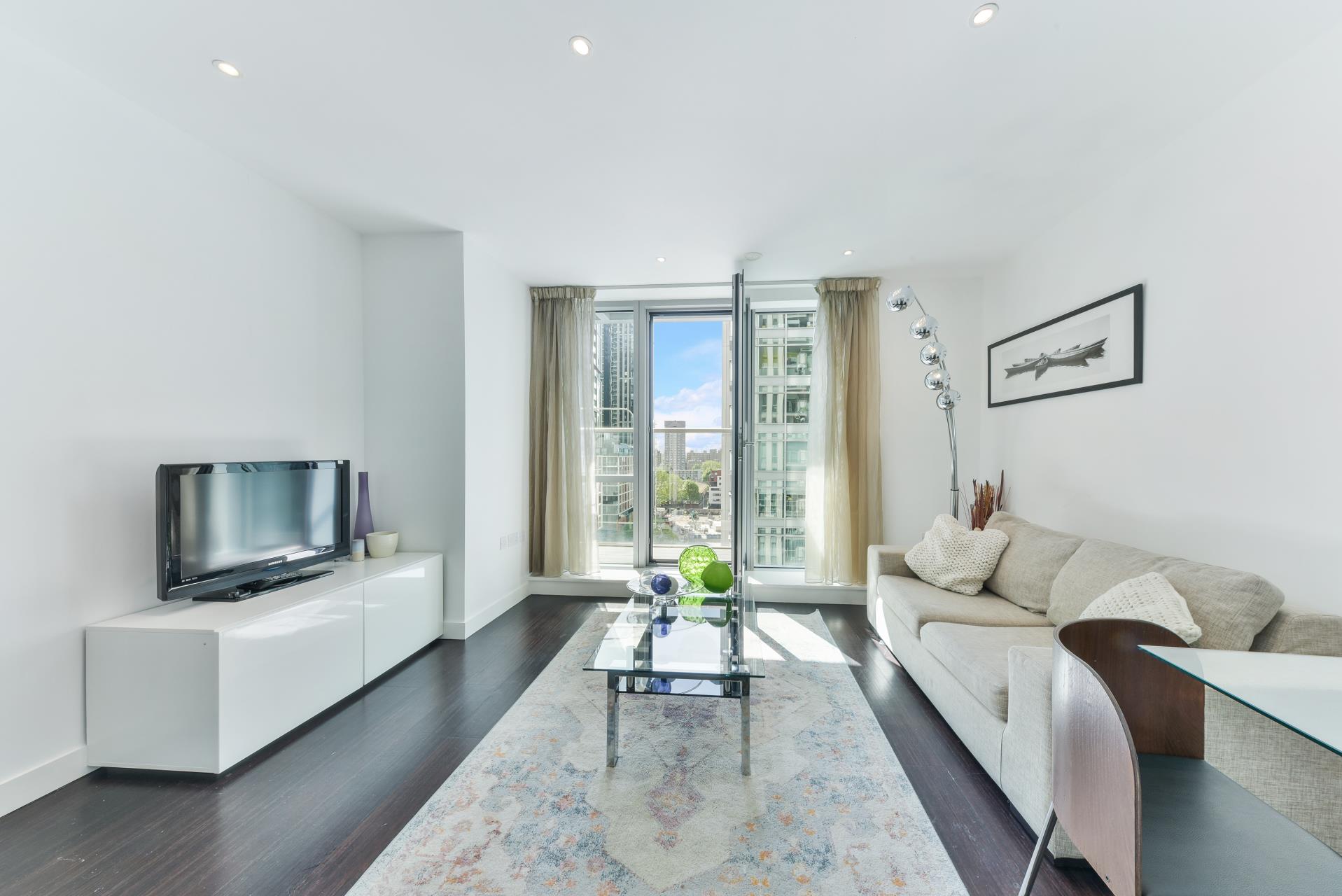 Pan Peninsula 2663837 | JOHNS&CO