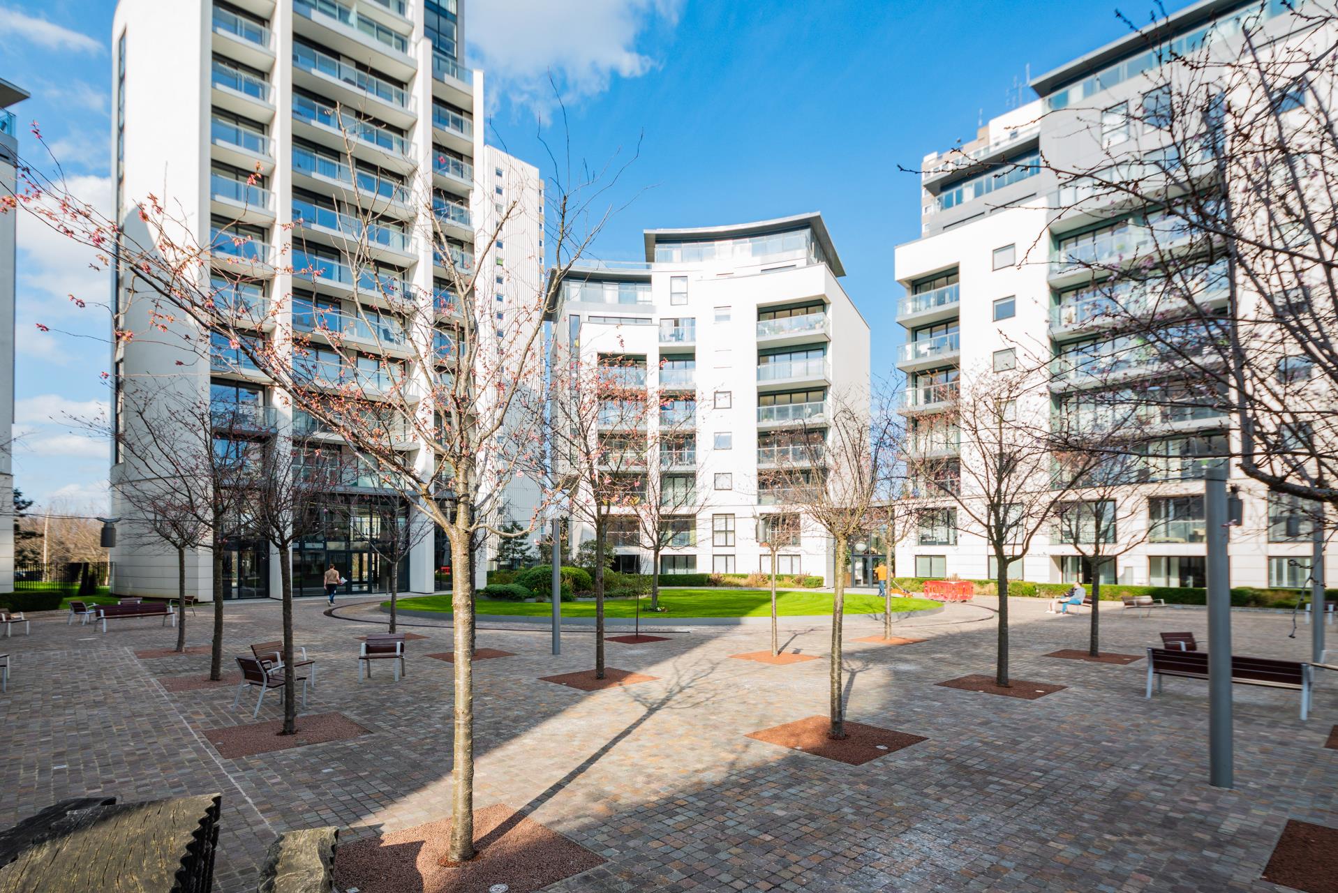 Hyperion Tower 2616543 | JOHNS&CO