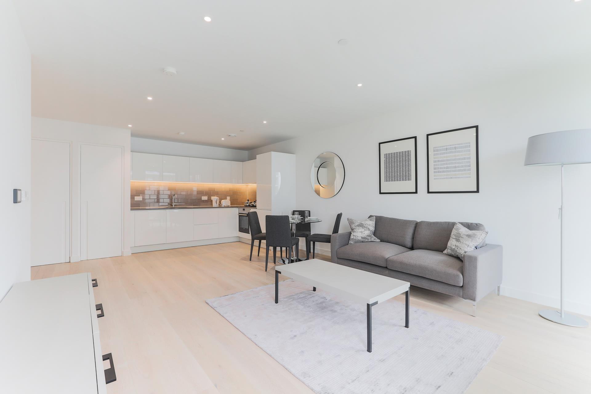Kelson House 2337031 | JOHNS&CO