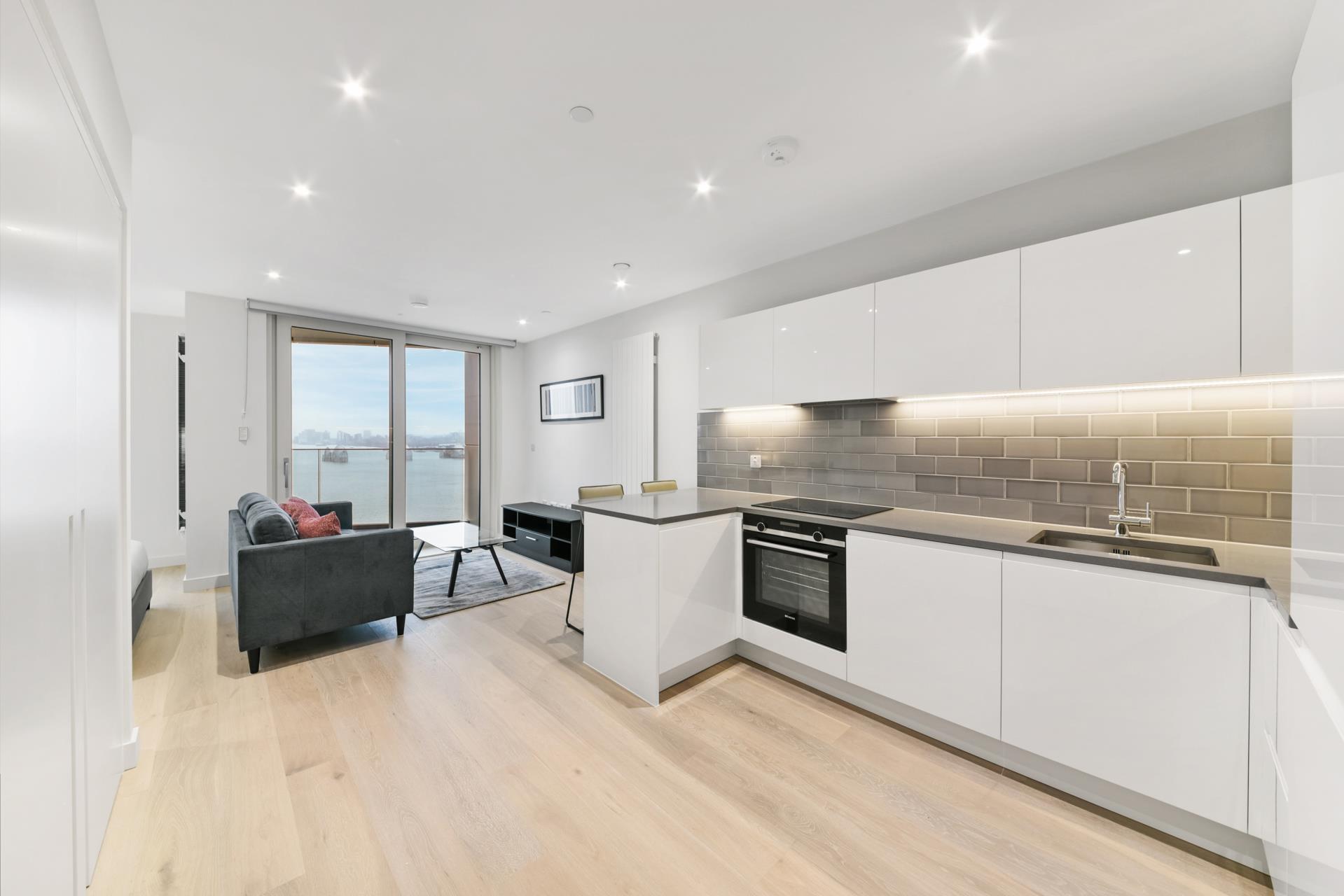 Pinnacle House 2451882 | JOHNS&CO