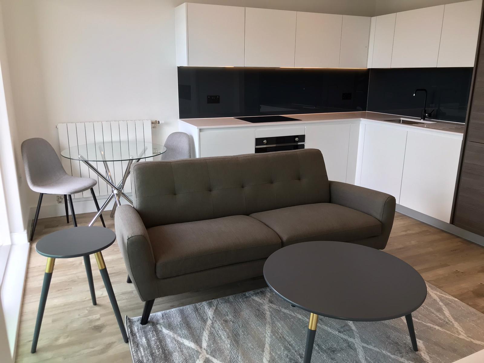 Quill House 2672006 | JOHNS&CO