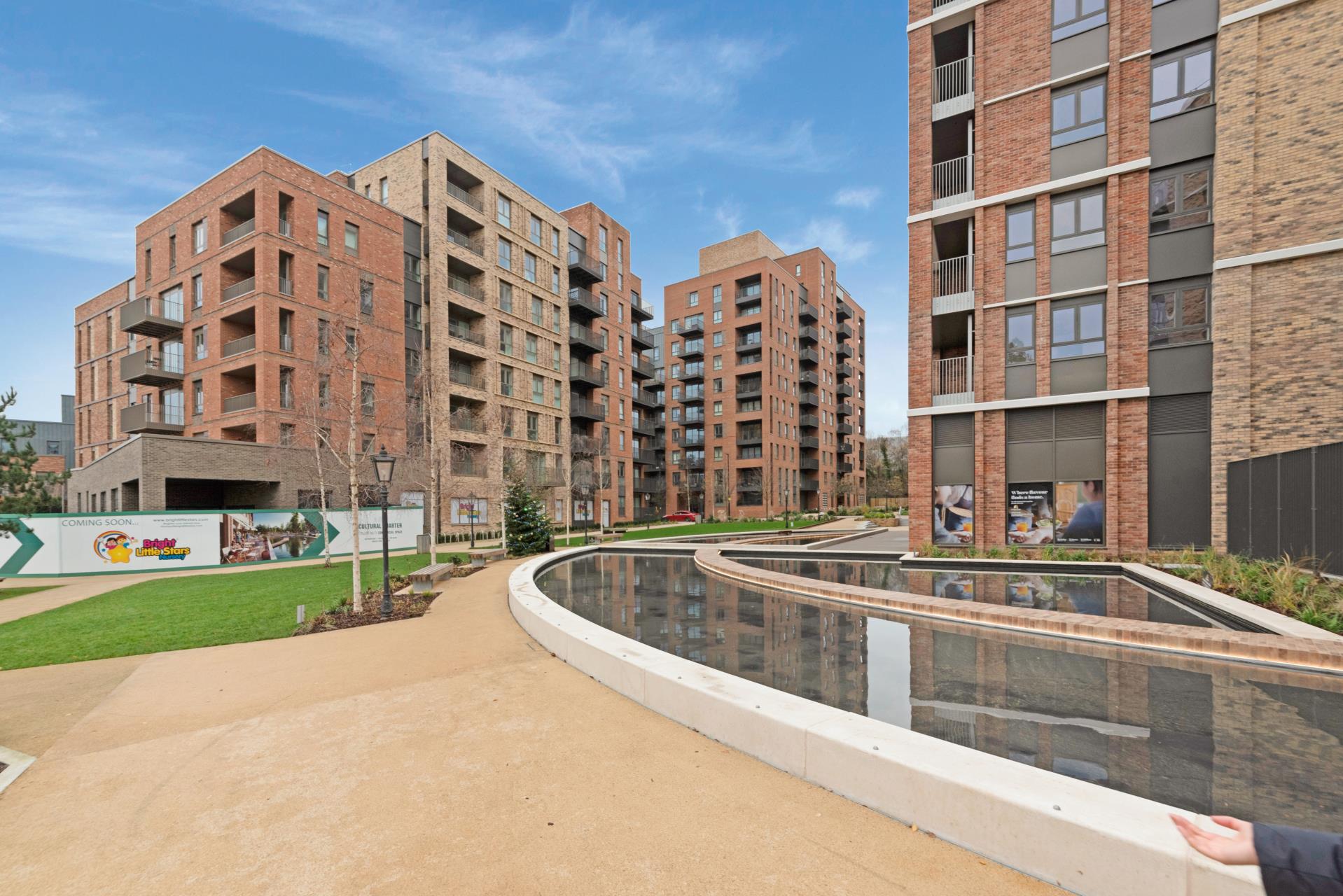 Azure House 2675952 | JOHNS&CO