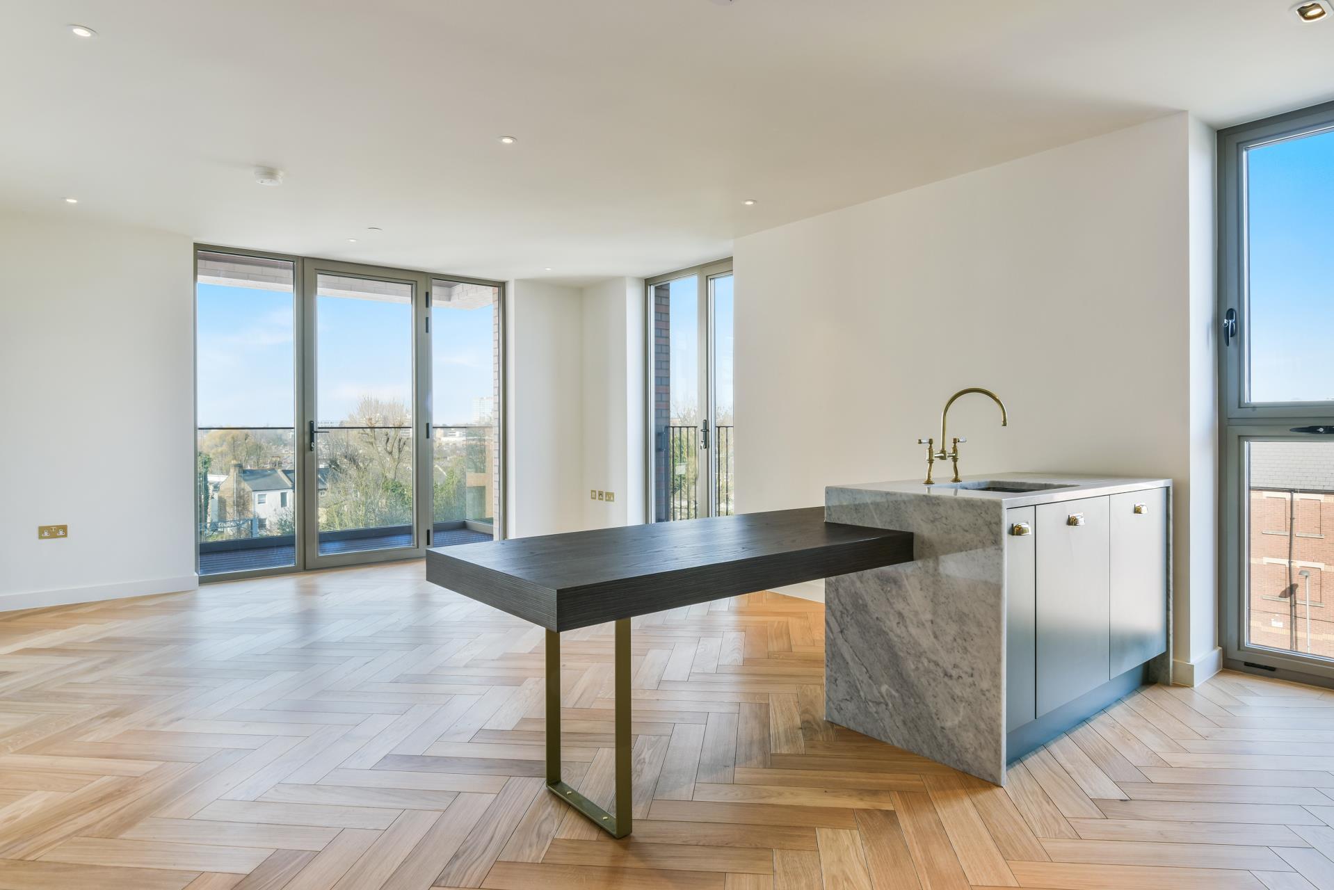 Milne Building 2351022 | JOHNS&CO