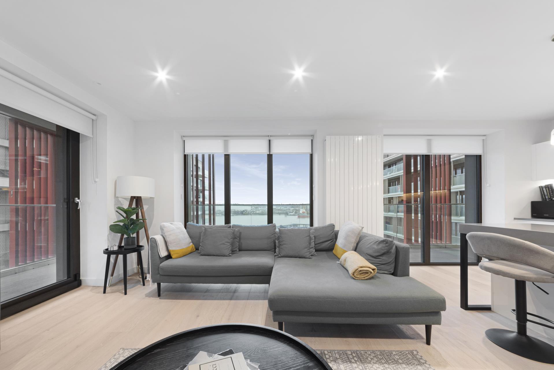 James Cook Building 2585460 | JOHNS&CO