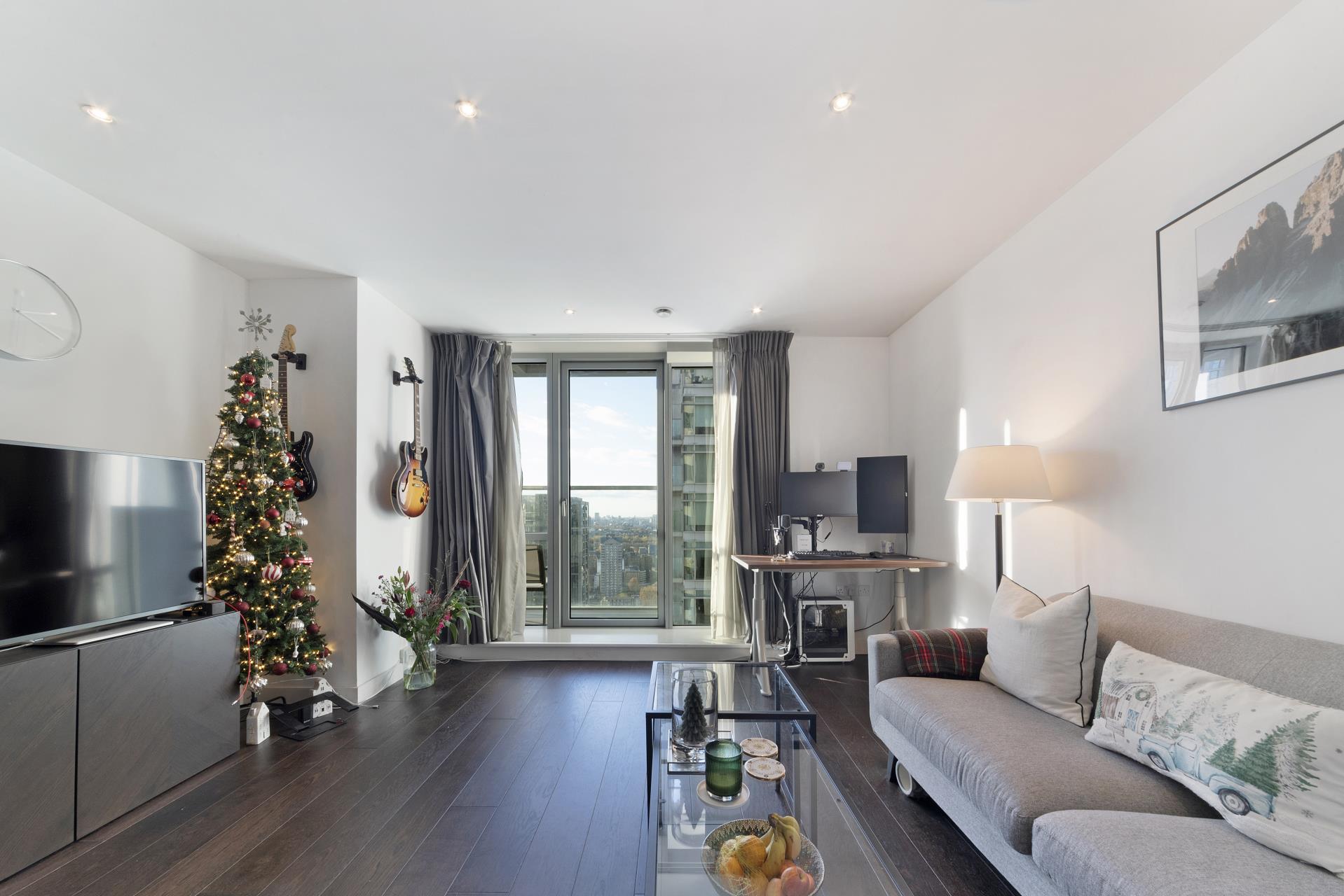 Pan Peninsula 2679461 | JOHNS&CO