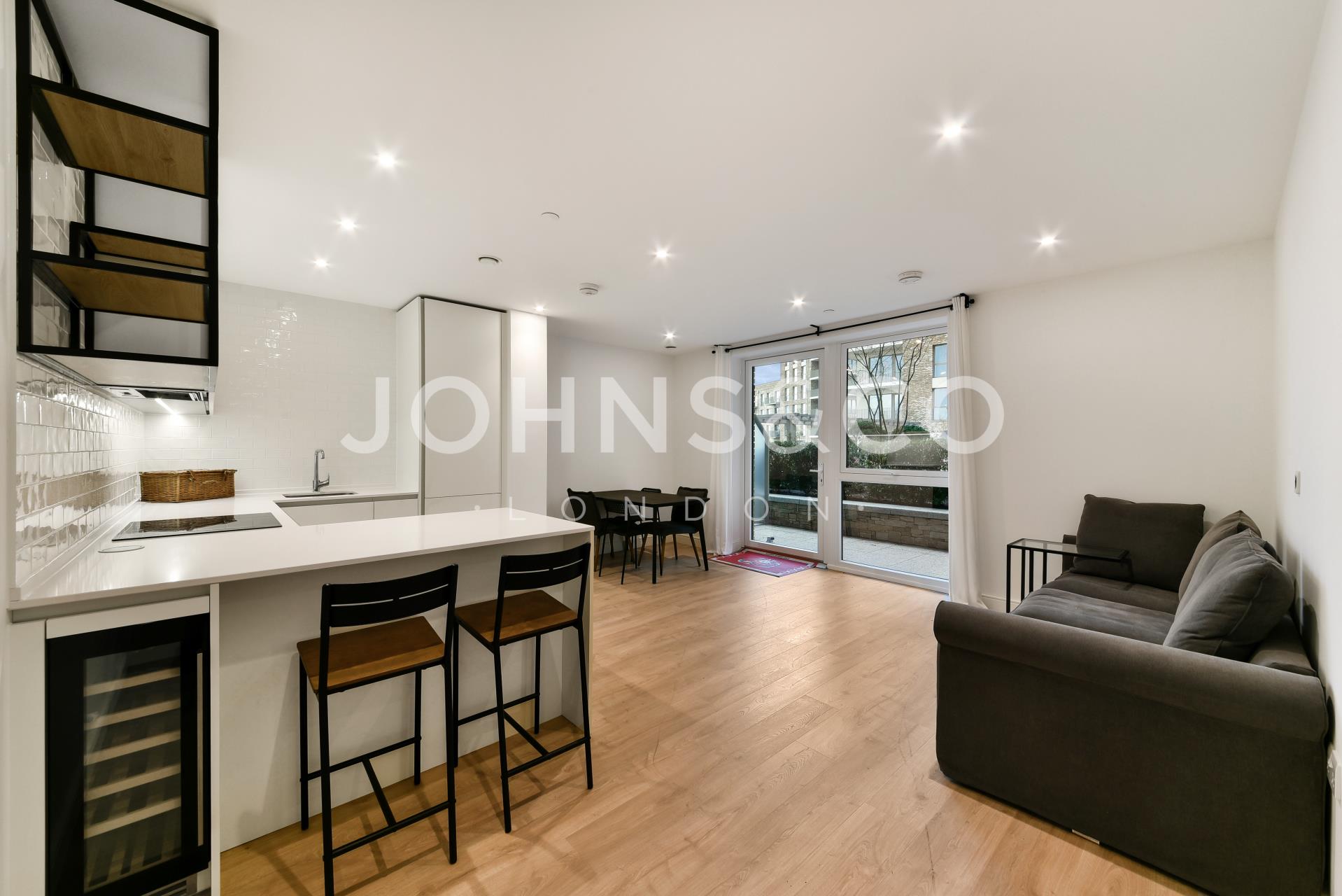Allium House 2679986 | JOHNS&CO