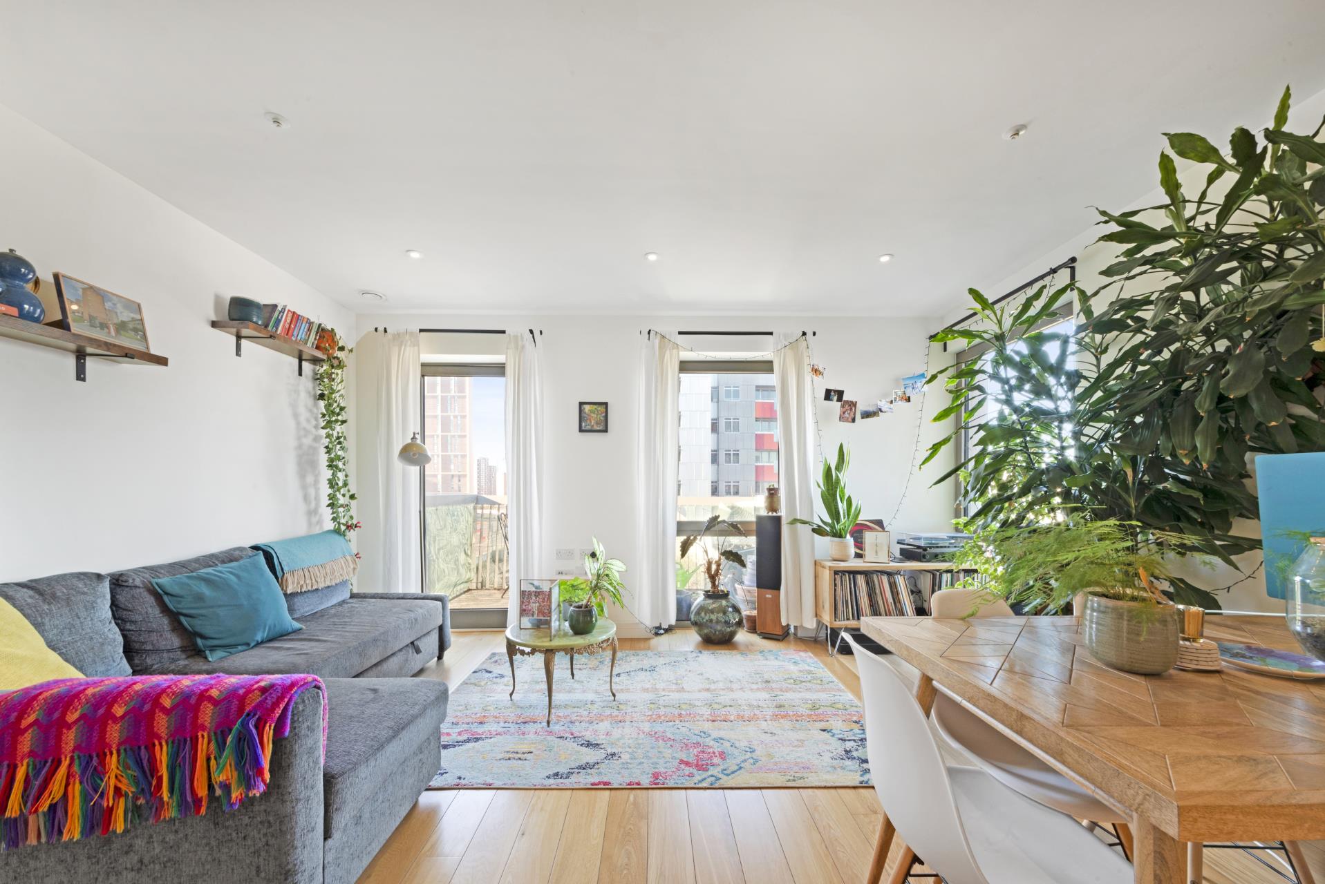 Rathbone Market 2672955 | JOHNS&CO