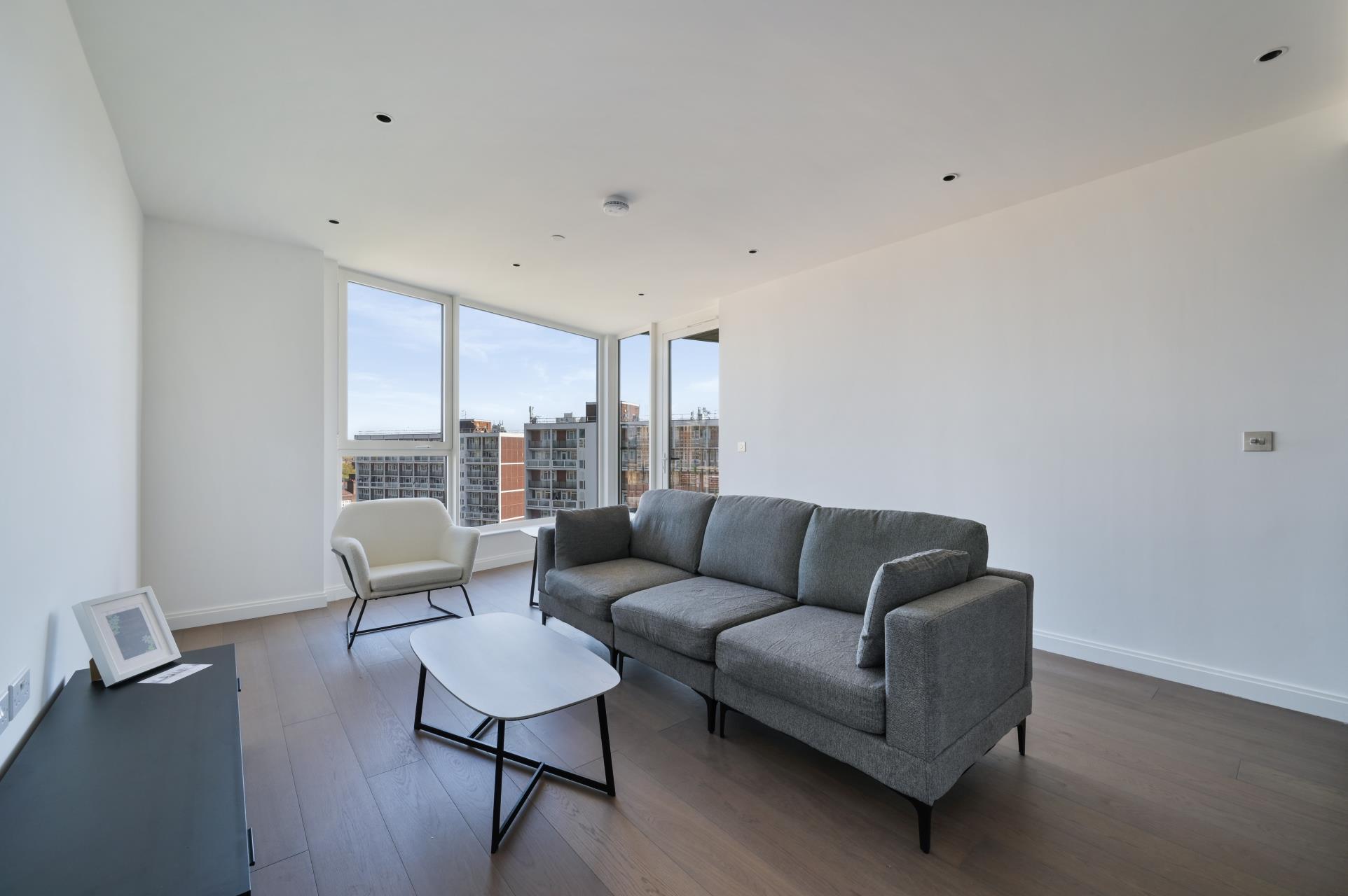 Phoenix Court 2690305 | JOHNS&CO