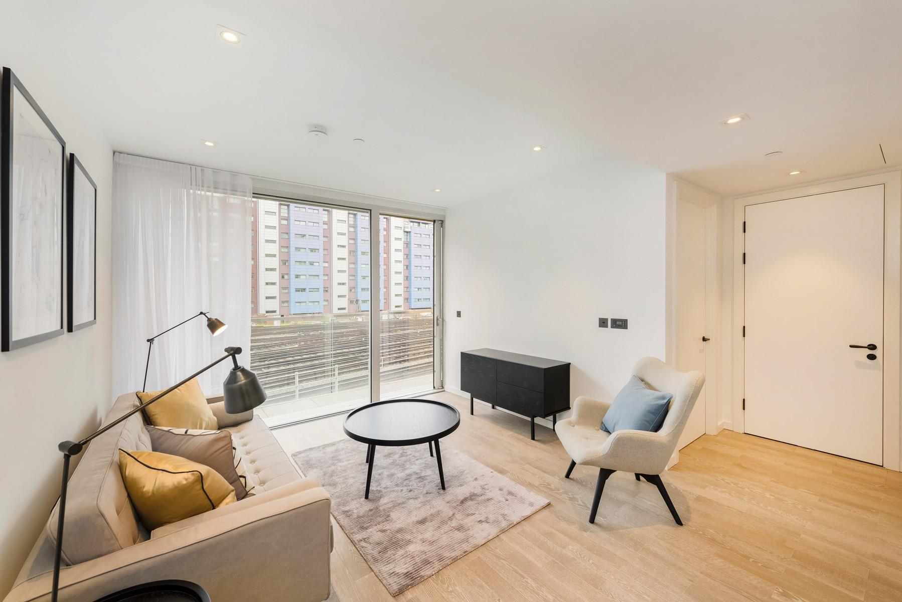 Faraday House 2399326 | JOHNS&CO