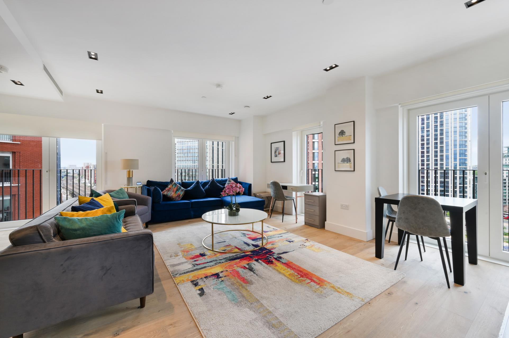 Keybridge Tower 2692139 | JOHNS&CO