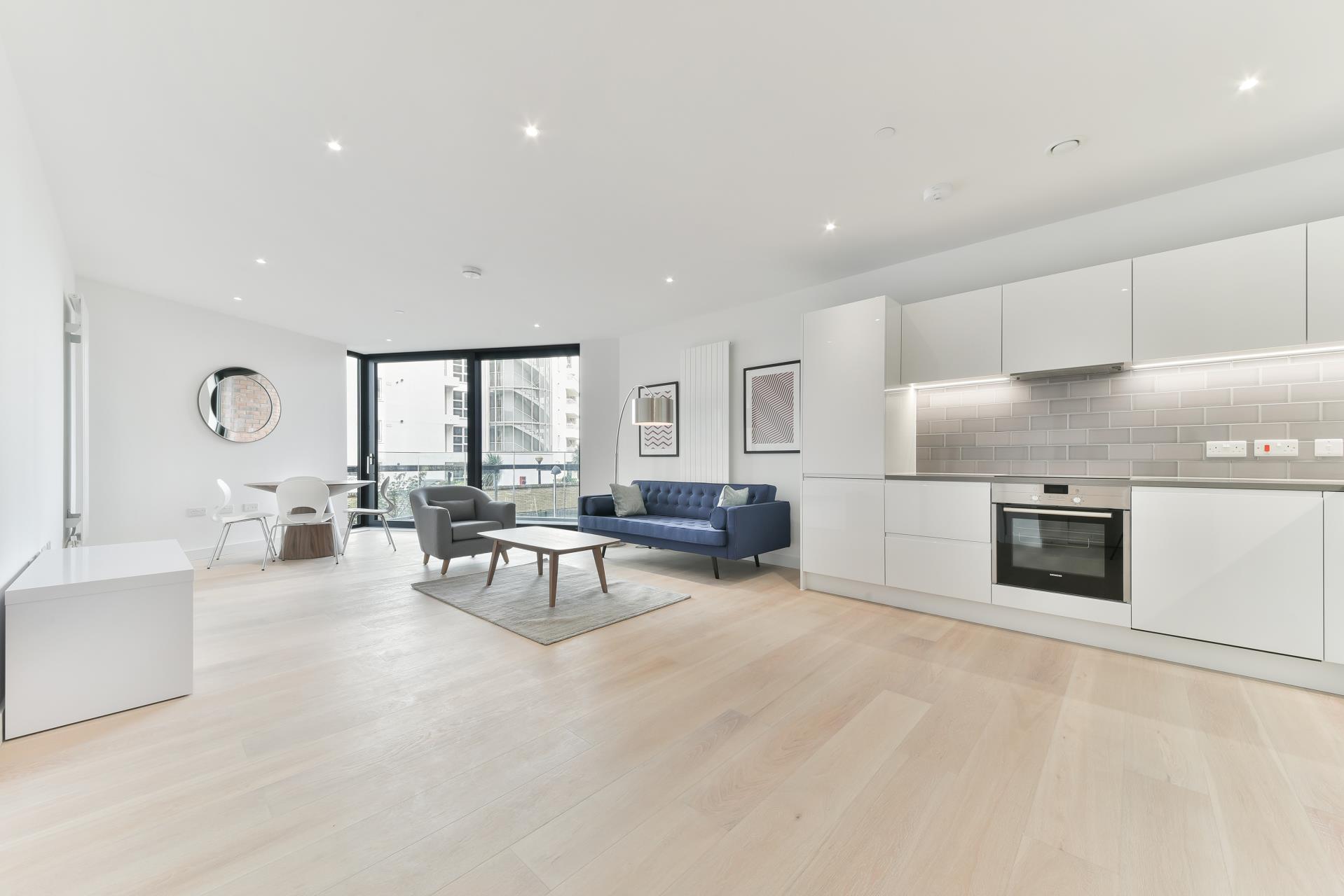 Summerston House 2371695 | JOHNS&CO