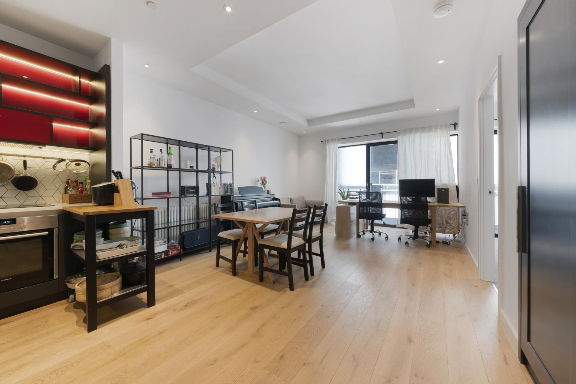 Modena House 2695804 | JOHNS&CO