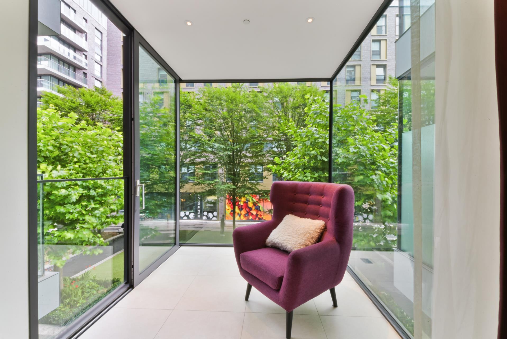 Cashmere House 2695843 | JOHNS&CO