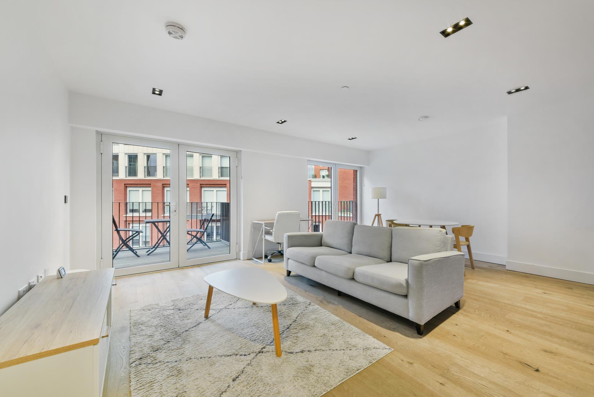 Keybridge House 2674347 | JOHNS&CO