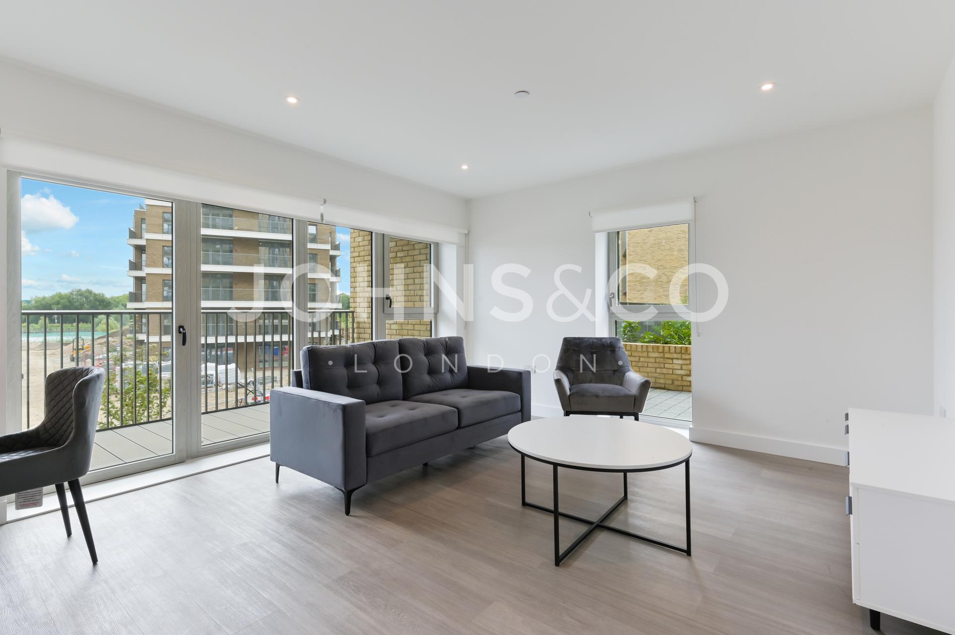 Flagstaff Road 2698712 | JOHNS&CO