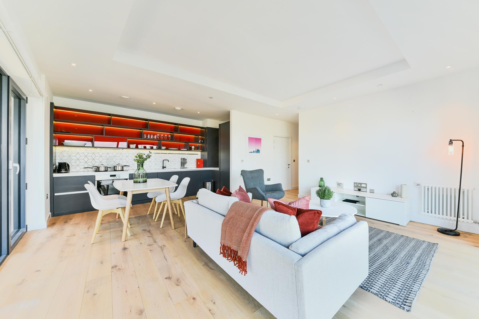 Modena House 2698877 | JOHNS&CO