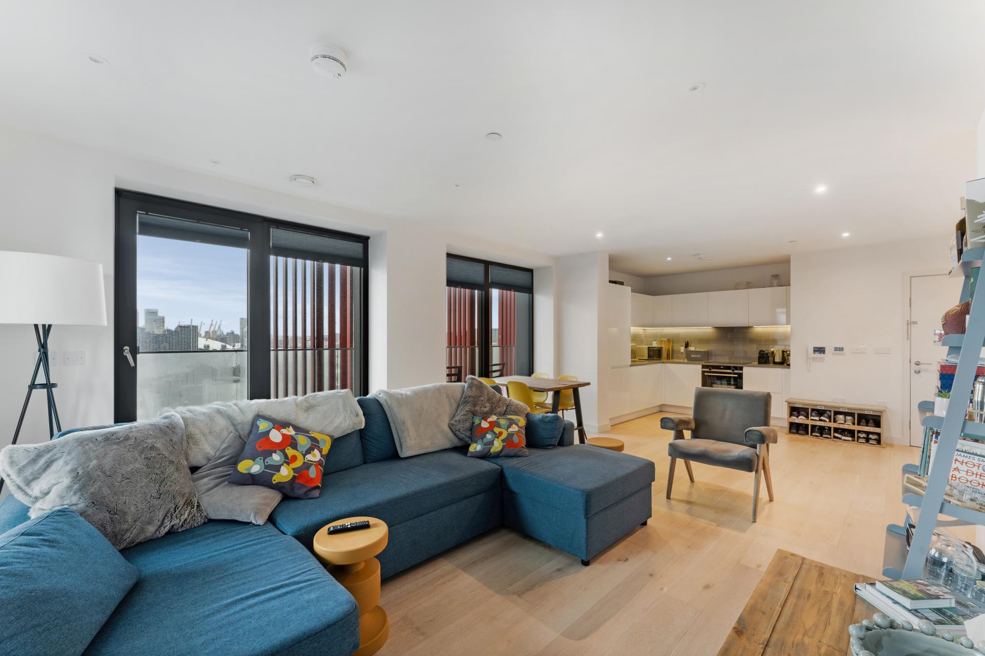 James Cook Building 2545293 | JOHNS&CO