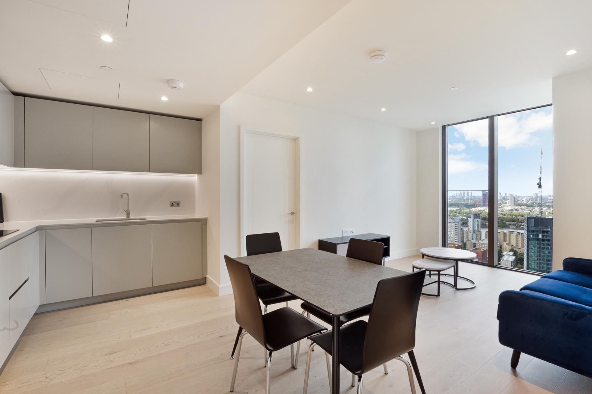 Harcourt Tower 2698718 | JOHNS&CO