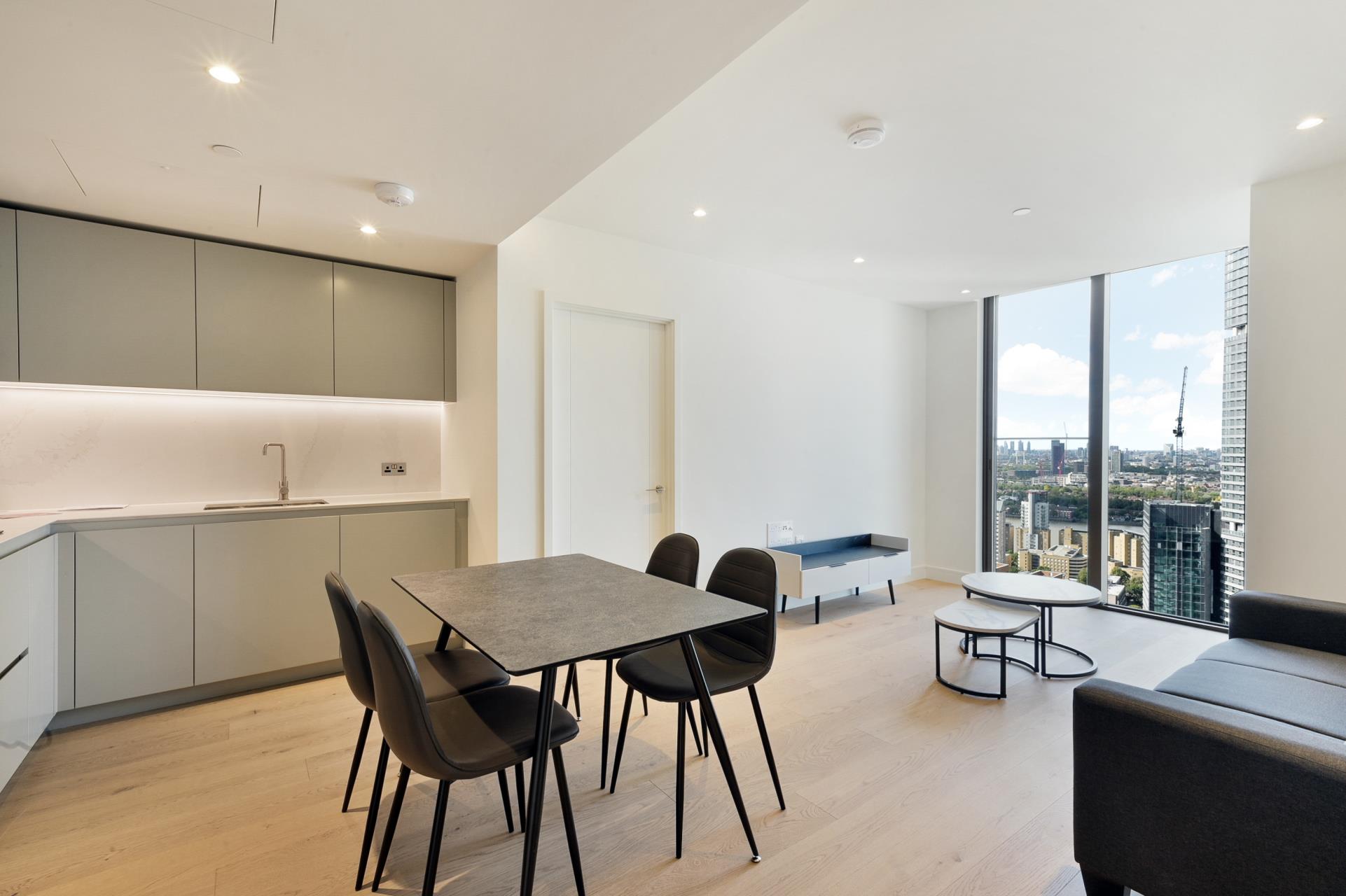 Harcourt Tower 2698725 | JOHNS&CO