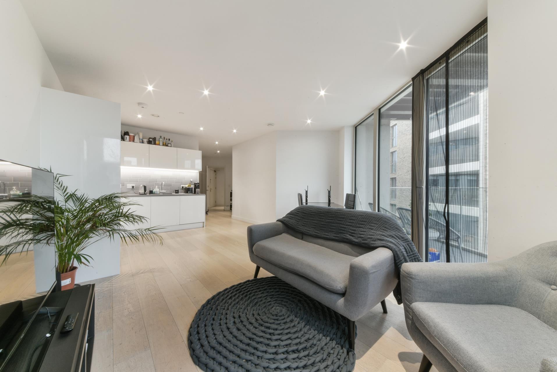 Liner House 2702295 | JOHNS&CO