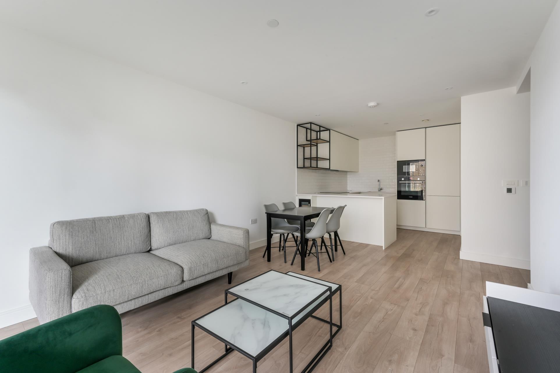 Affinity House 2701173 | JOHNS&CO