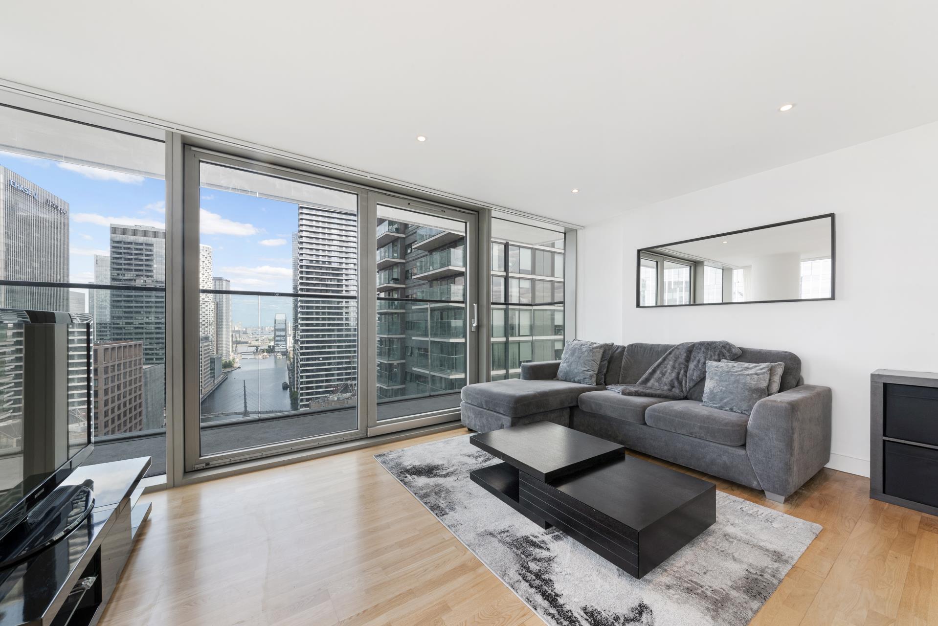 Landmark West Tower 2702294 | JOHNS&CO