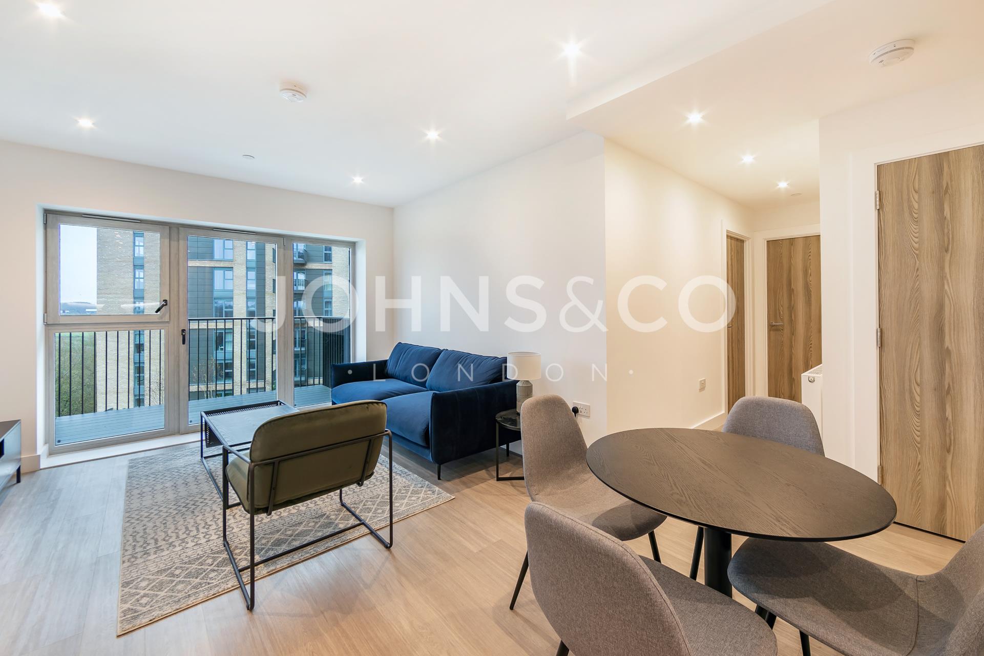 Flagstaff Road 2702587 | JOHNS&CO
