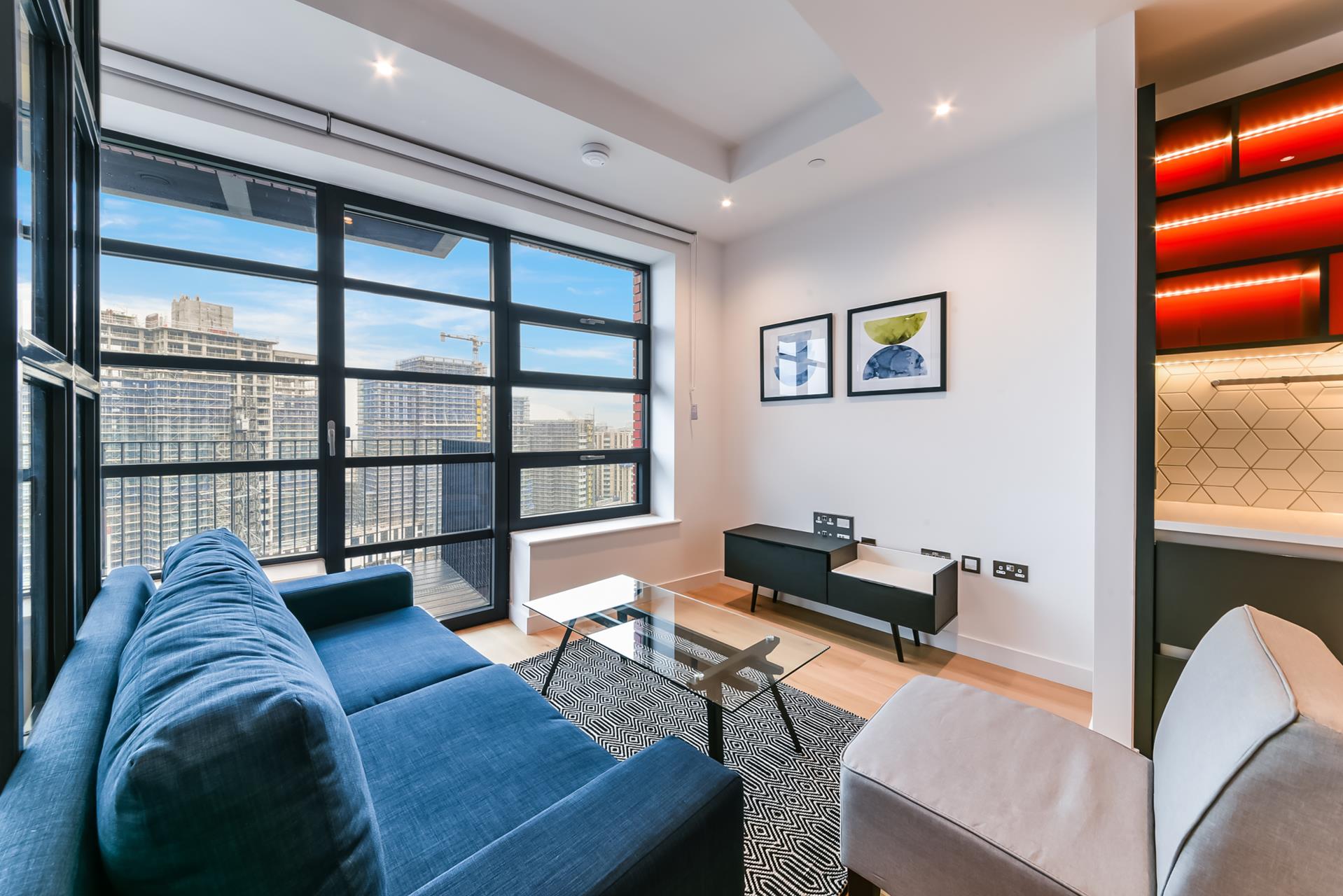 Defoe House 2576371 | JOHNS&CO