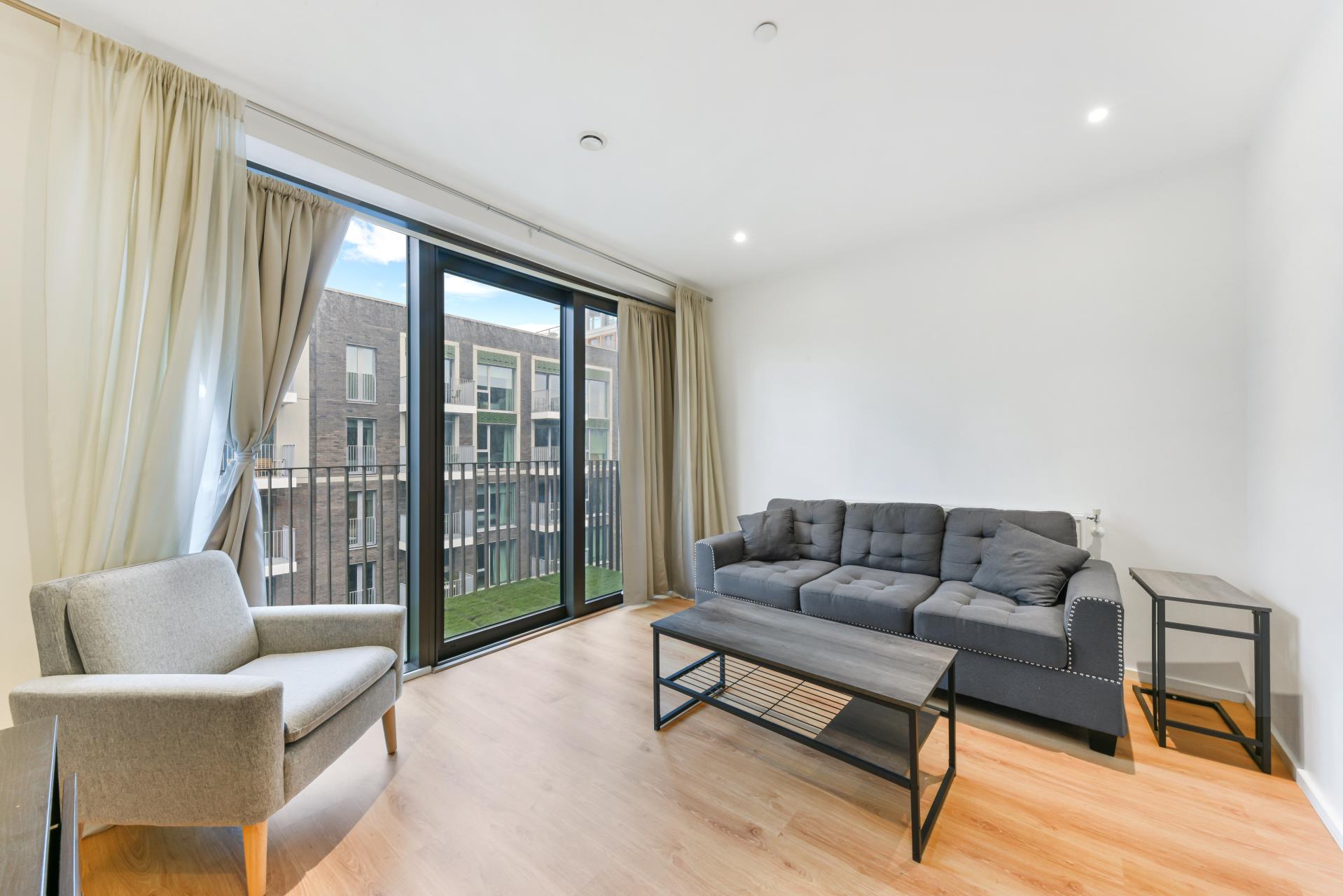 Chancery Building 2697873 | JOHNS&CO