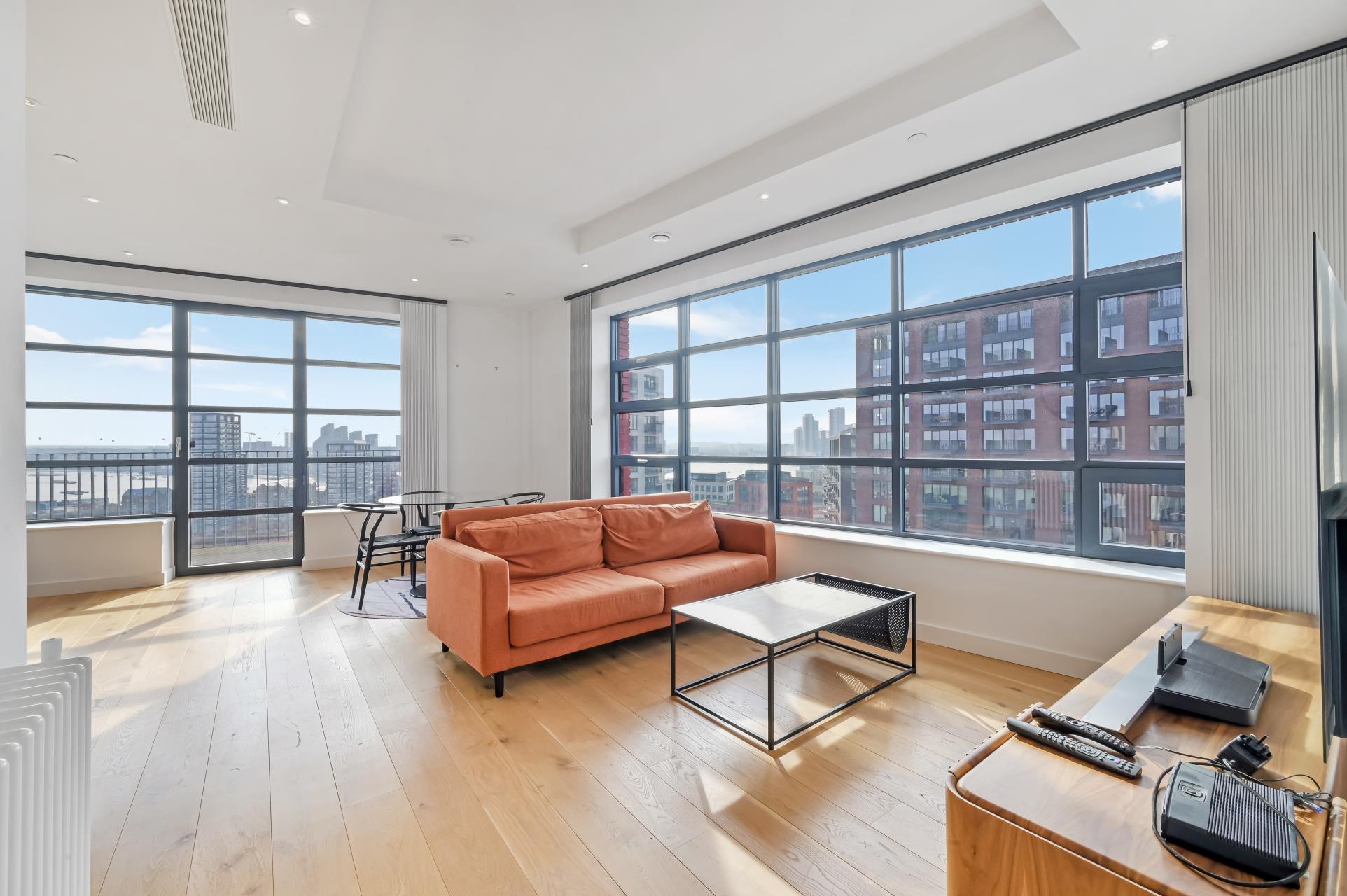 Defoe House 2705390 | JOHNS&CO