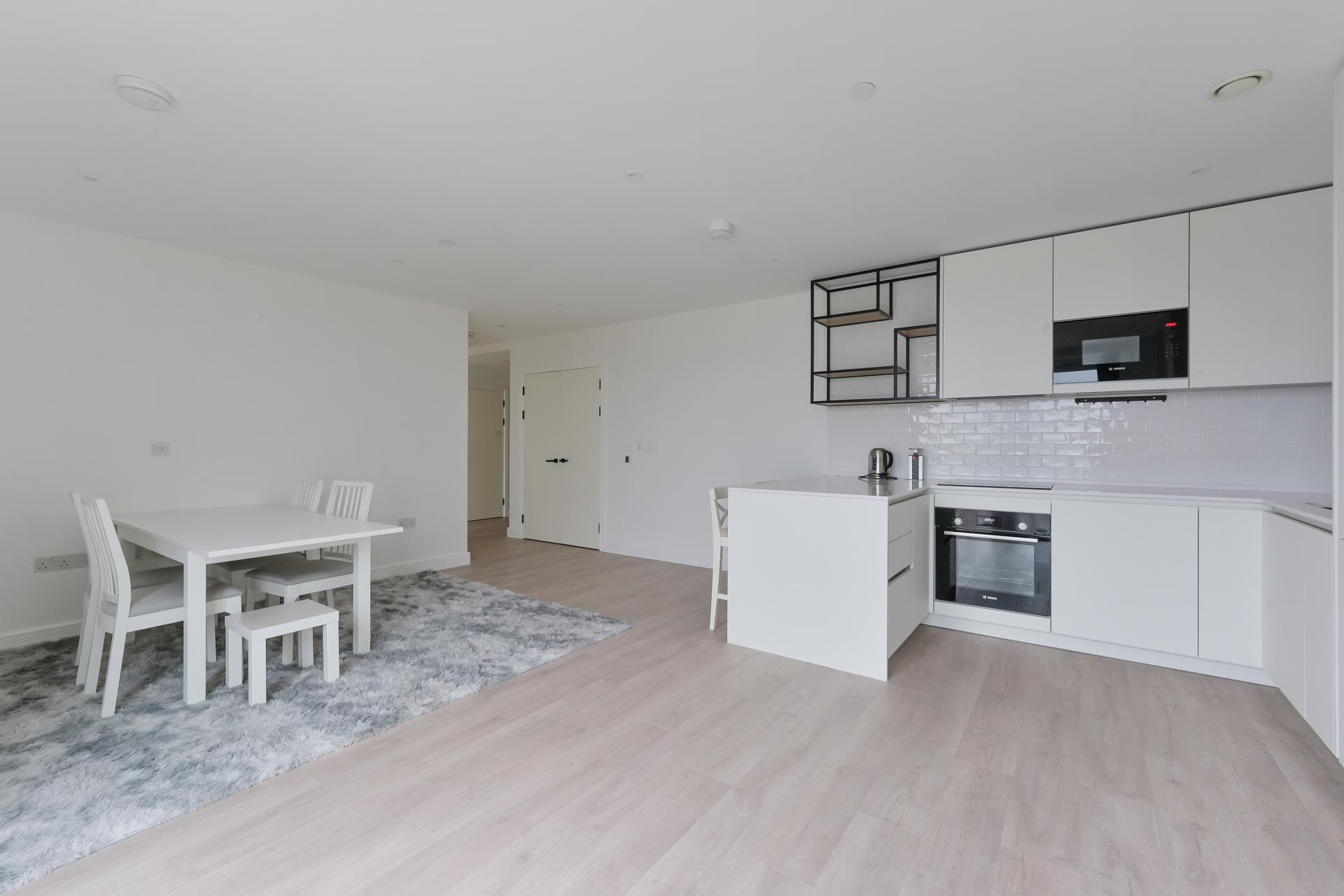 Allium House 2700937 | JOHNS&CO