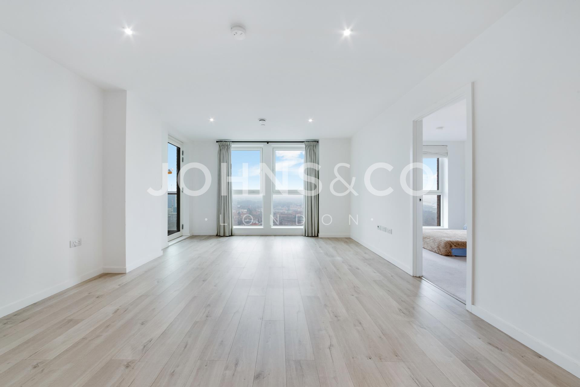 Falconbrook Gardens 2709532 | JOHNS&CO